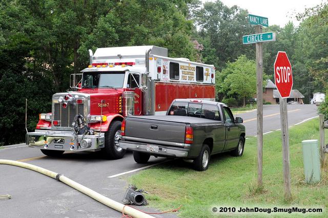 Engine, Tanker, and Rescue Squad Work Circle Dr House - Hollywood ...